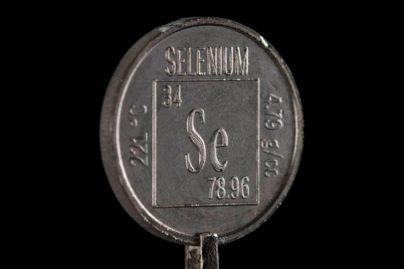 Sample of the element Selenium in the Periodic Table